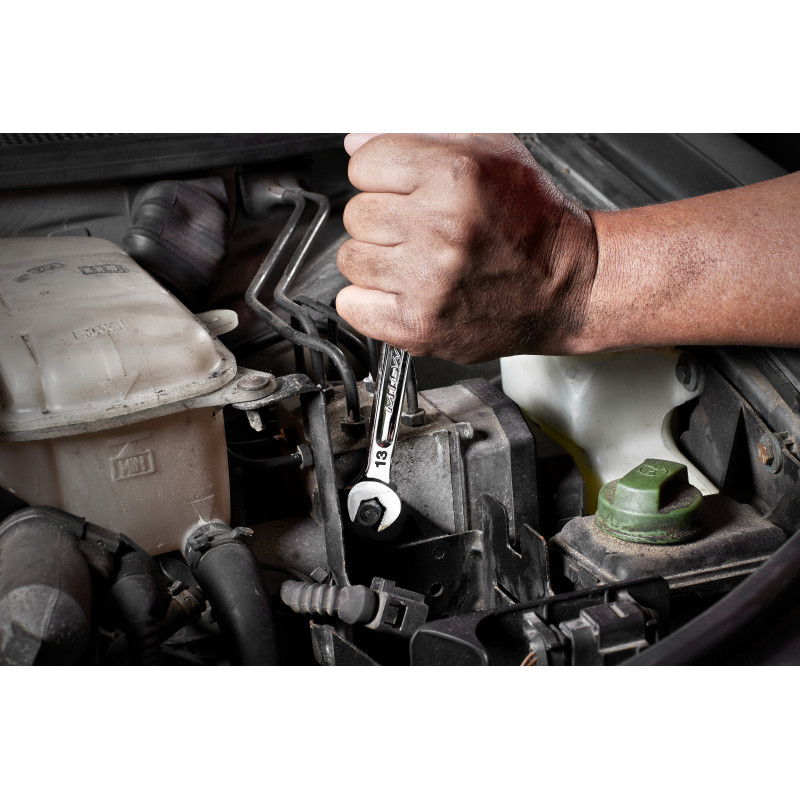 Milwaukee - Milwaukee Tool